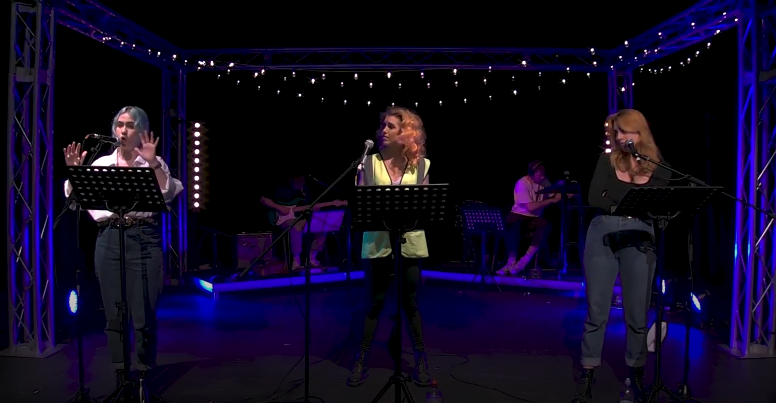 TXT ME: Cyber Showcase and Online Protest – Siren Theatre